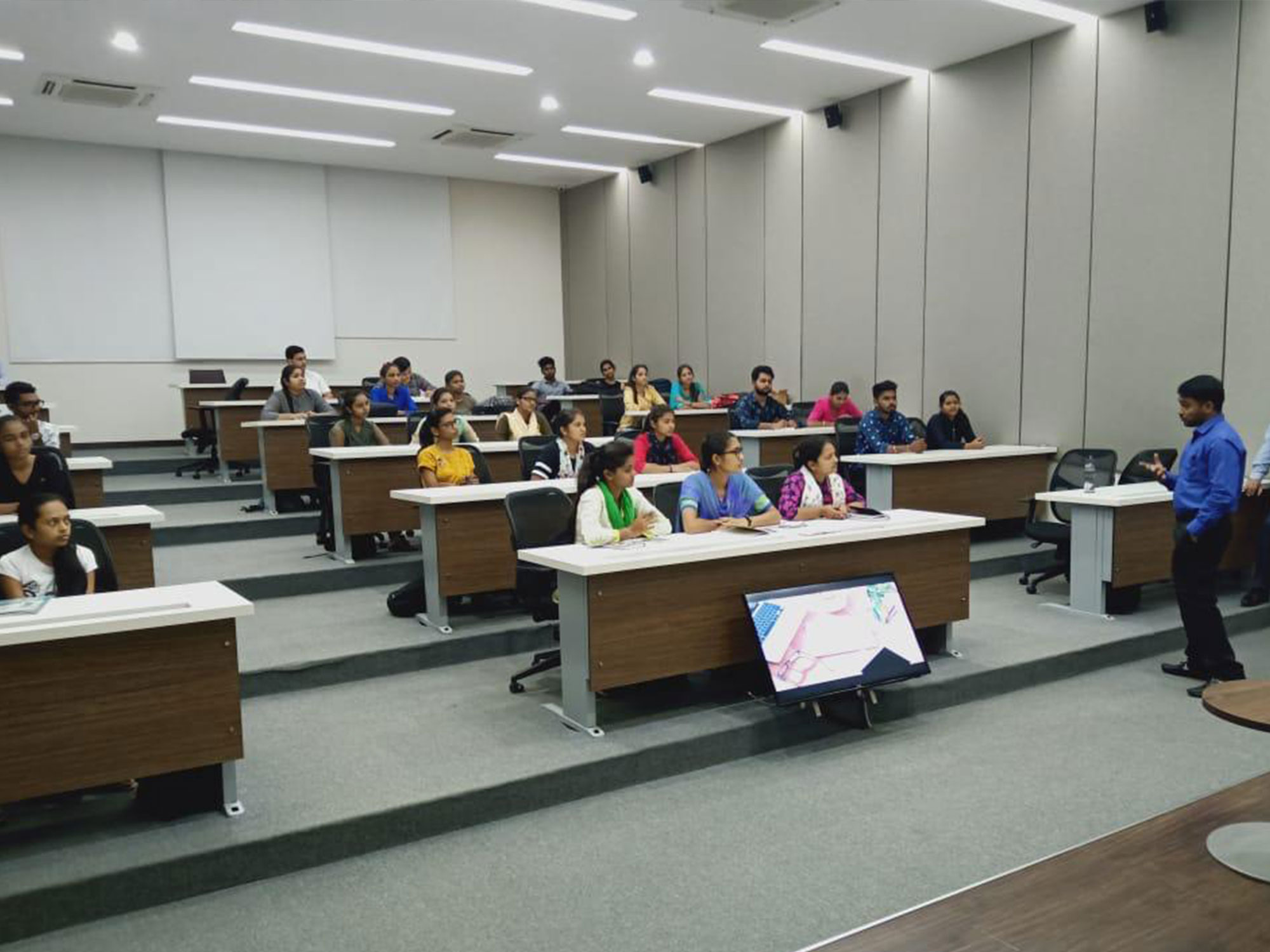 Beyond the Classroom - Shrimad Rajchandra Vidyapeeth